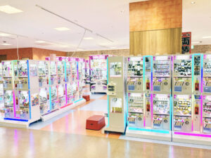 【新店】12/5全国初の「おさるのジョージ わくわくアドベンチャー」イオンモール橿原にオープン／橿原市 | canoco